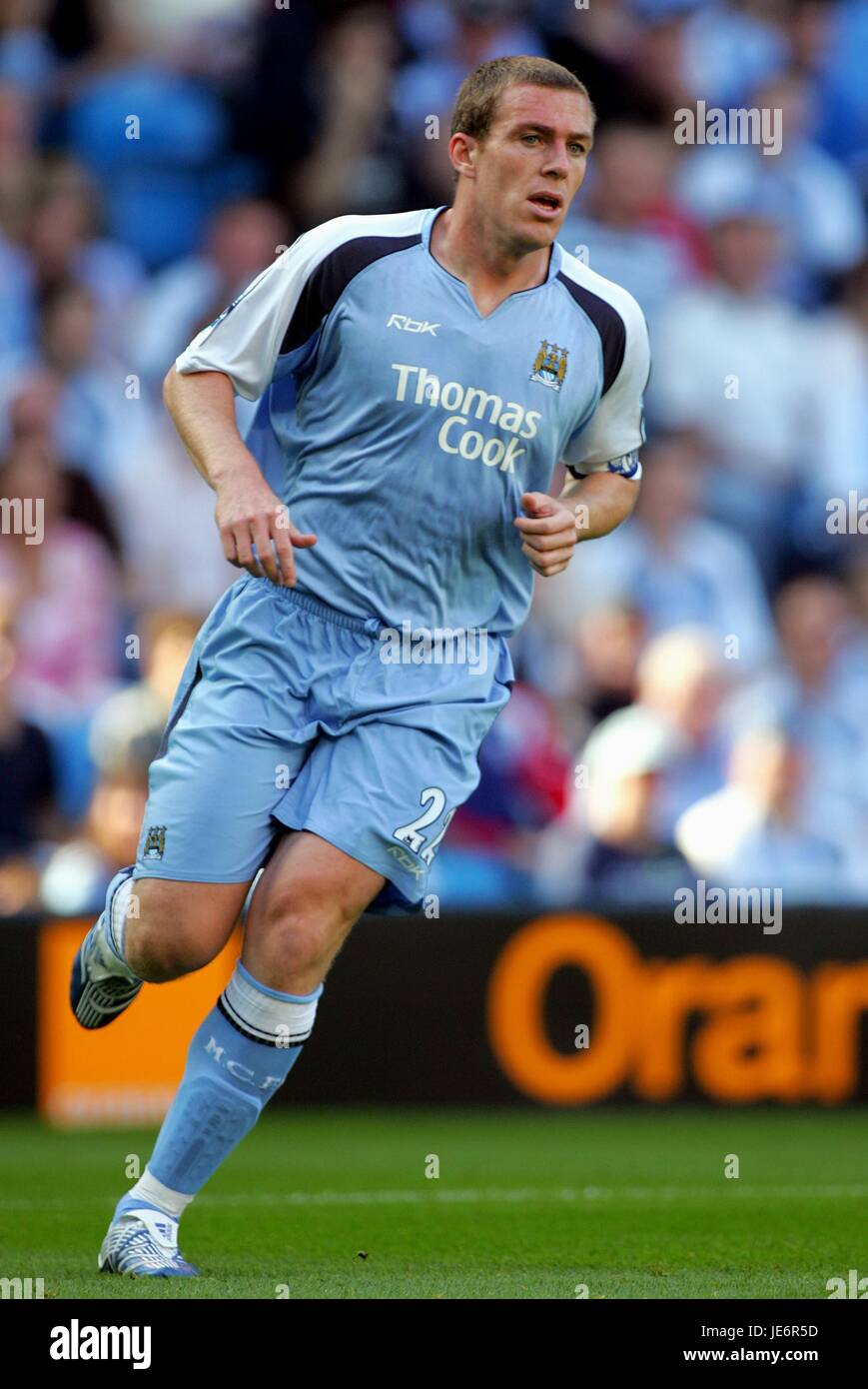 RICHARD DUNNE MANCHESTER CITY FC CITY OF MANCHESTER STADIUM MANCHESTER ...
