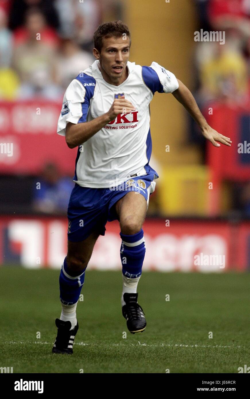 Football gary oneil hi-res stock photography and images - Alamy