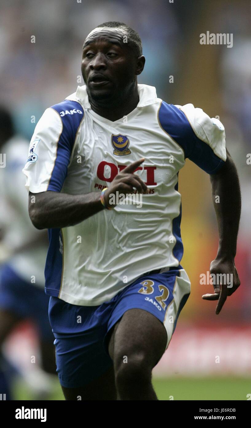LOMANA TRESOR LUALUA PORTSMOUTH THE VALLEY STADIUM LONDON ENGLAND 16 ...