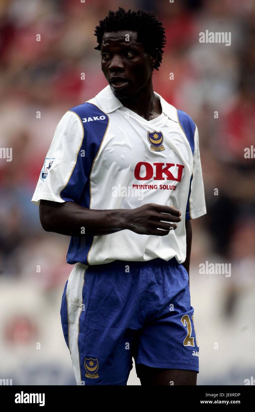 BENJANI MWARUWARI PORTSMOUTH THE VALLEY STADIUM LONDON ENGLAND 16 ...