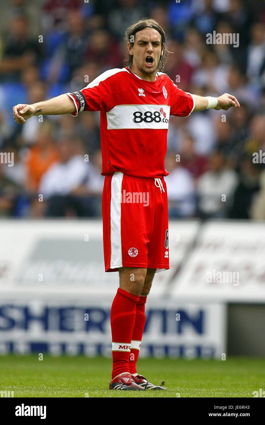 JONATHAN WOODGATE MIDDLESBROUGH FC REEBOK STADIUM BOLTON ENGLAND 16 ...