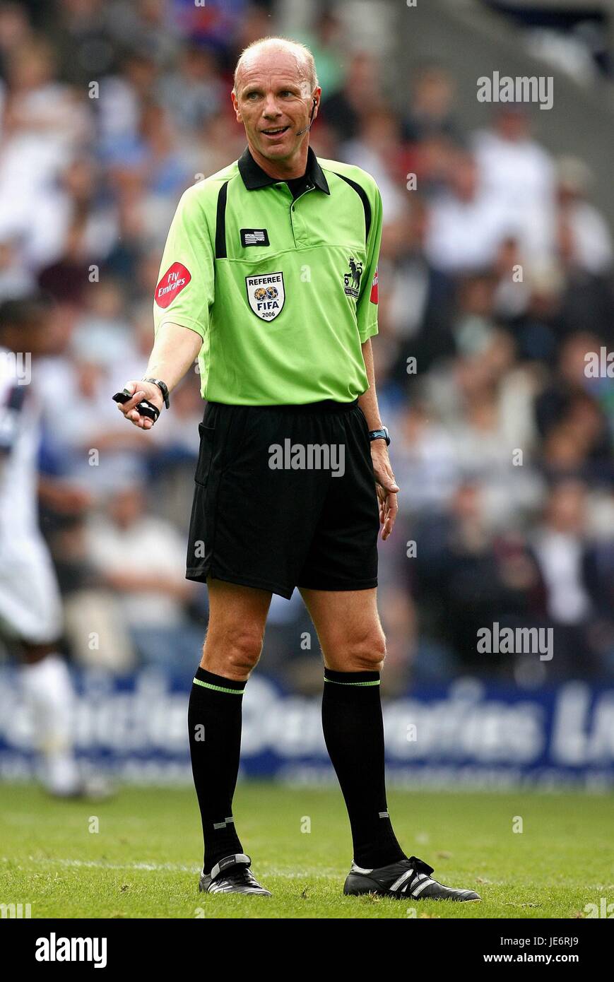 Football referee steve bennett High Resolution Stock Photography and ...