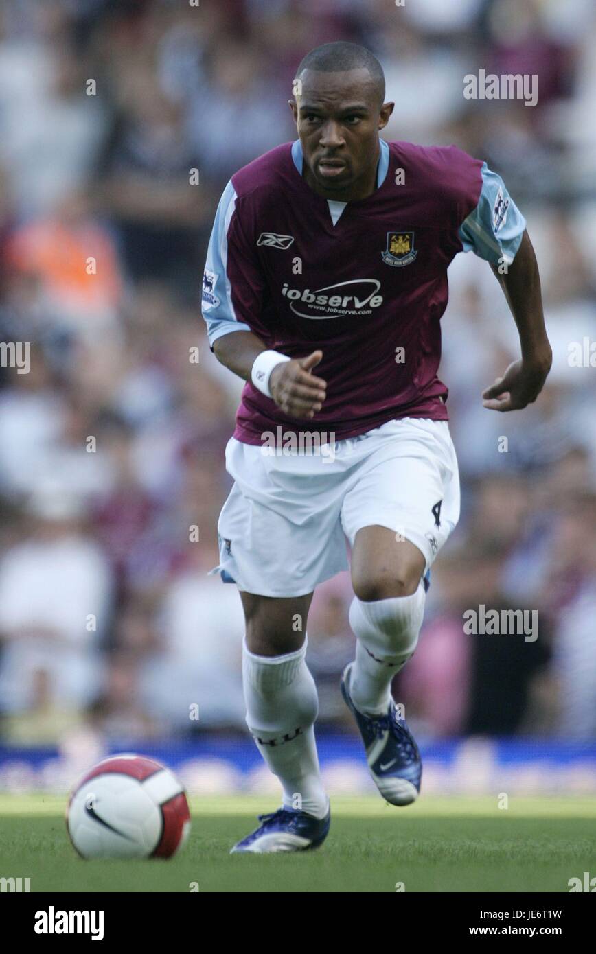 DANIEL GABBIDON WEST HAM UNITED UPTON PARK STADIUM LONDON ENGLAND 10 ...