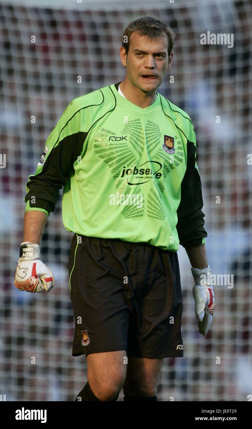 Roy carroll goalkeeper hi-res stock photography and images - Alamy