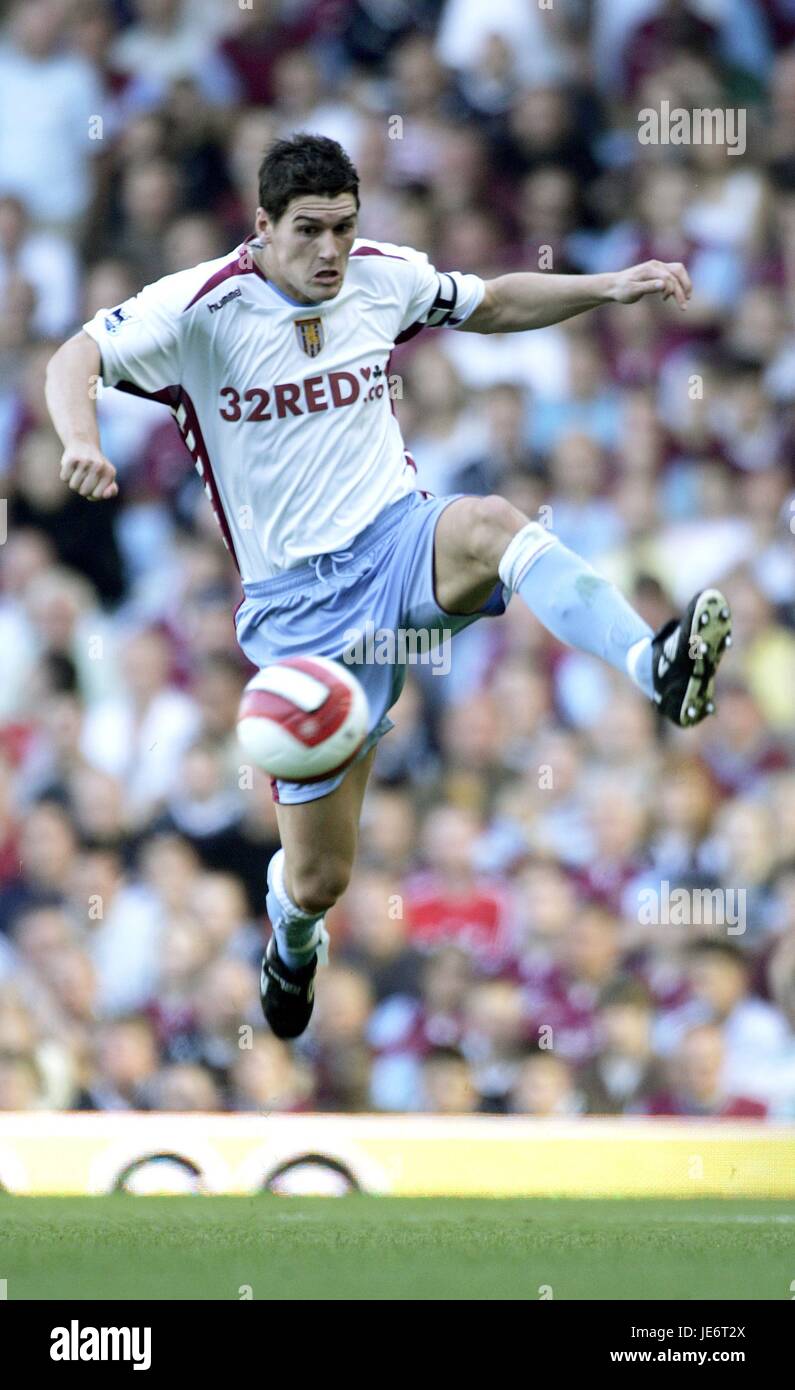 GARETH BARRY ASTON VILLA CAPTAIN UPTON PARK STADIUM LONDON ENGLAND 10 ...