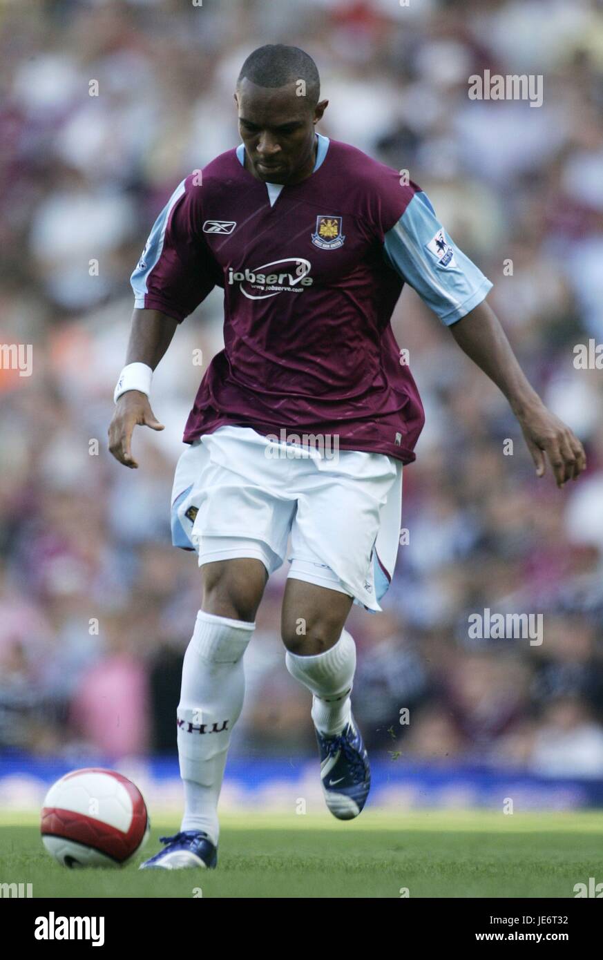 DANIEL GABBIDON WEST HAM UNITED UPTON PARK STADIUM LONDON ENGLAND 10 ...