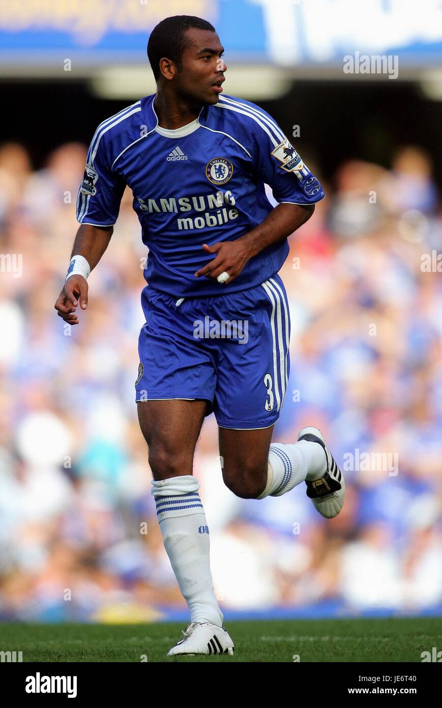 ASHLEY COLE CHELSEA FC STAMFORD BRIDGE CHELSEA ENGLAND 09 September ...