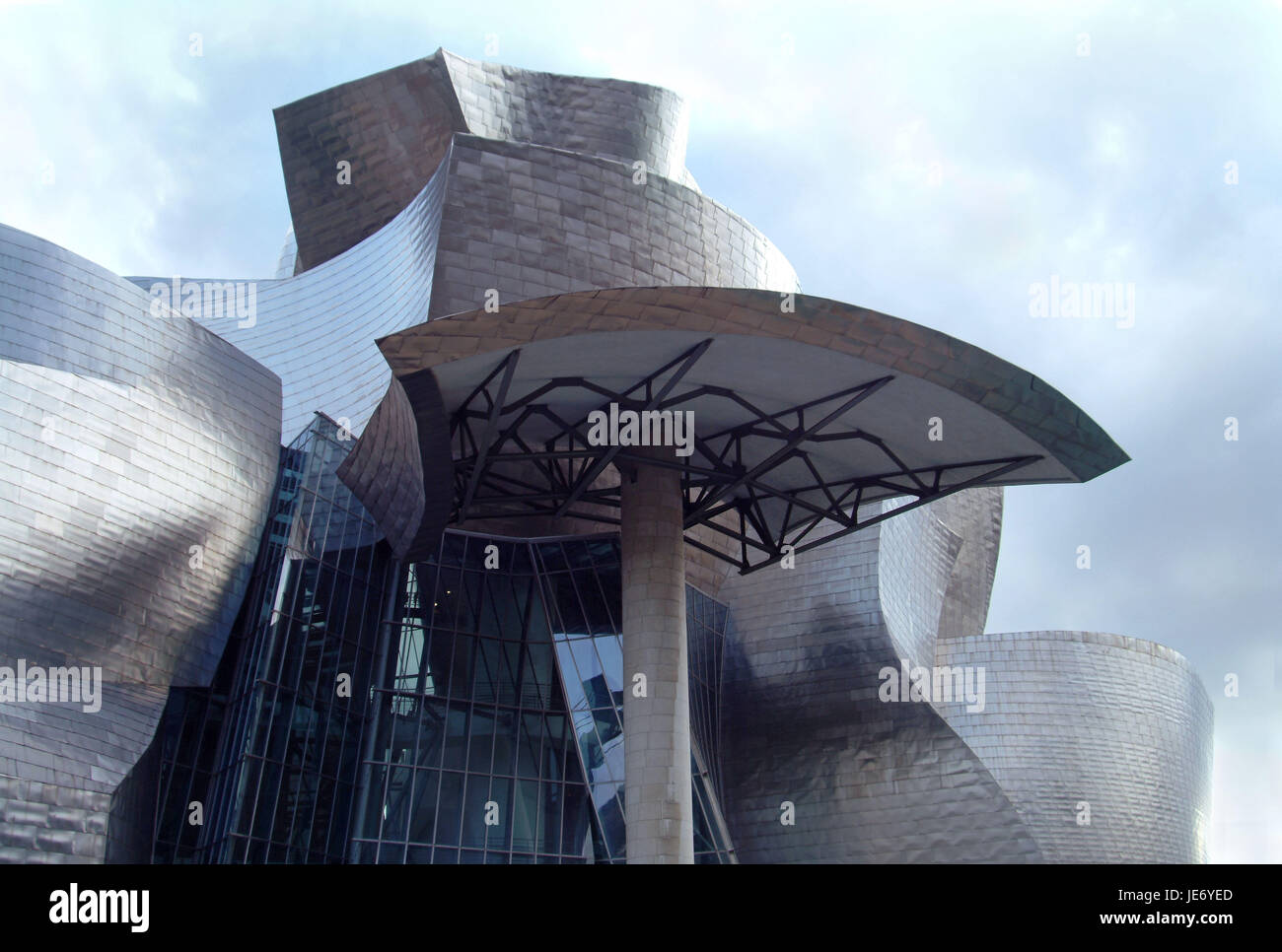 Home guggen museum in bilbao hi-res stock photography and images - Alamy