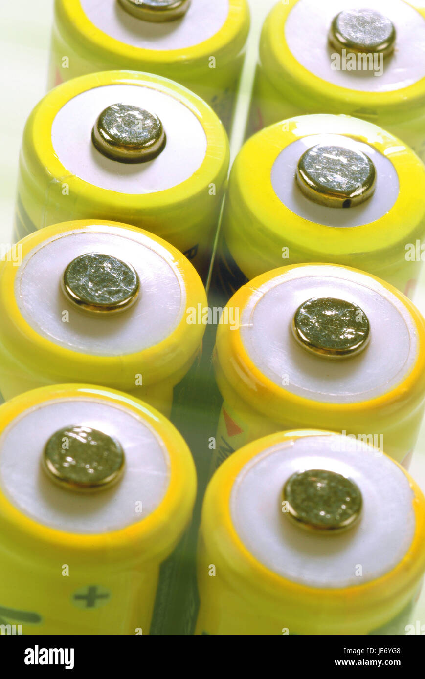 Yellow batteries hi-res stock photography and images - Alamy