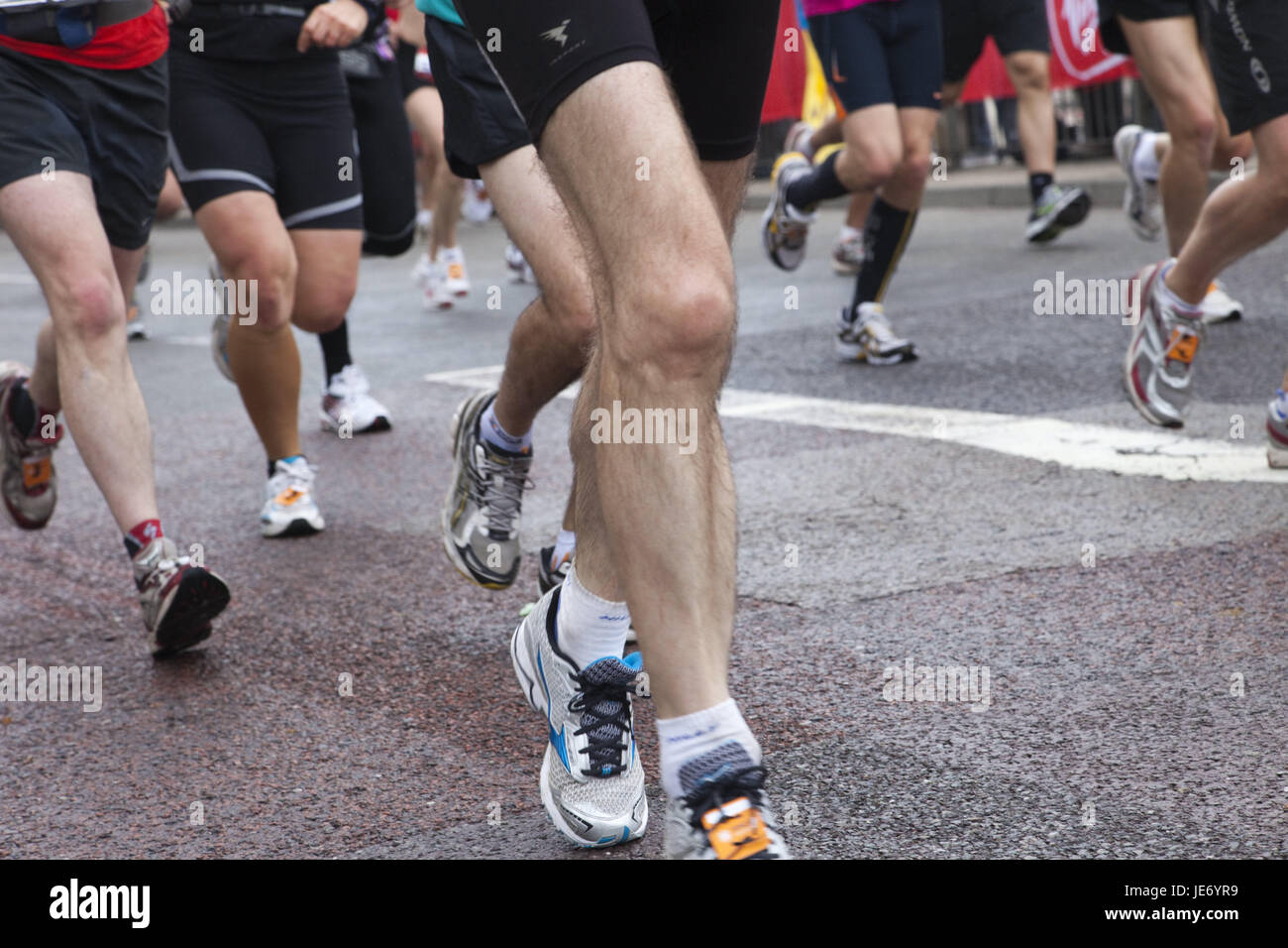 London marathon run hi-res stock photography and images - Alamy