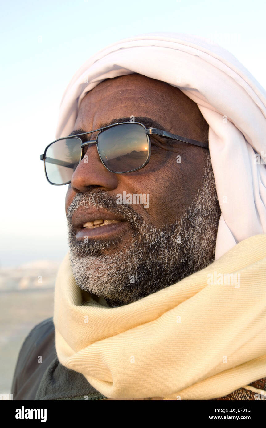 Africa, Egypt, Libyan desert, white desert, local, portrait Stock Photo ...