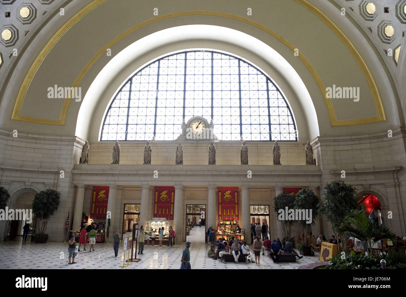 The USA, America, Washington D.C, union station, tourist in station ...