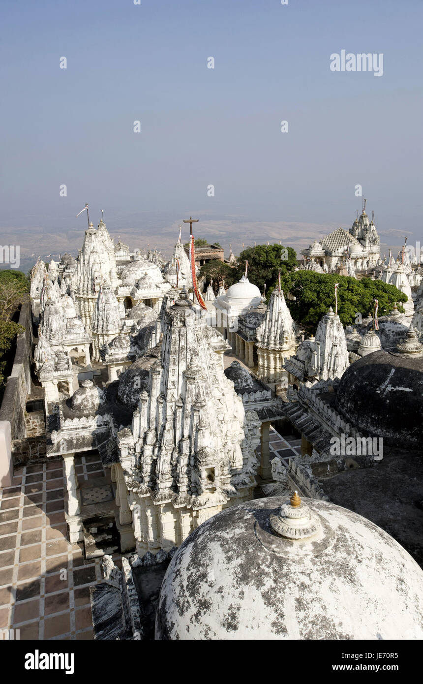 India, Gujarat, Palitana, Jain temple in the mountain Shatrunjaya, view ...