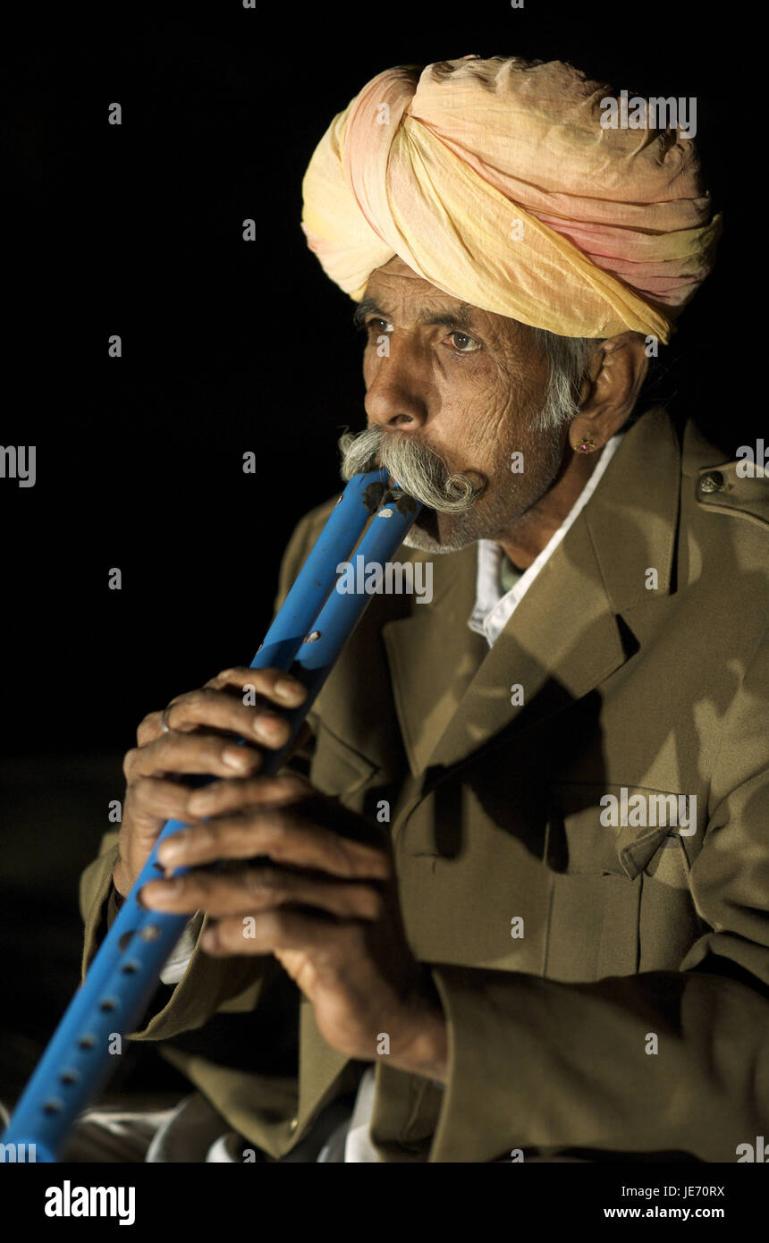 India, Rajasthan, a musician plays the flute Stock Photo - Alamy