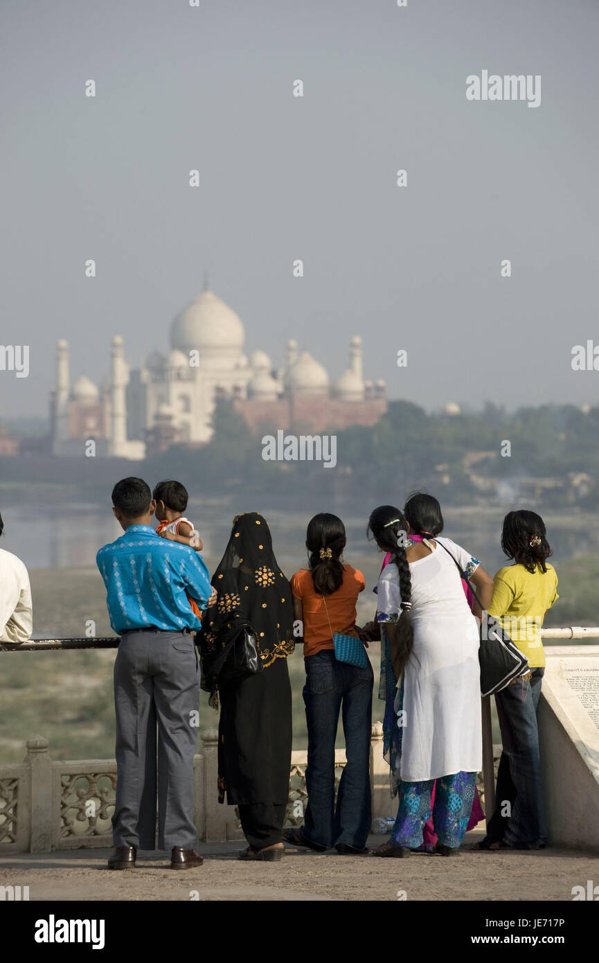 Taj mahal from red fort hi-res stock photography and images - Alamy