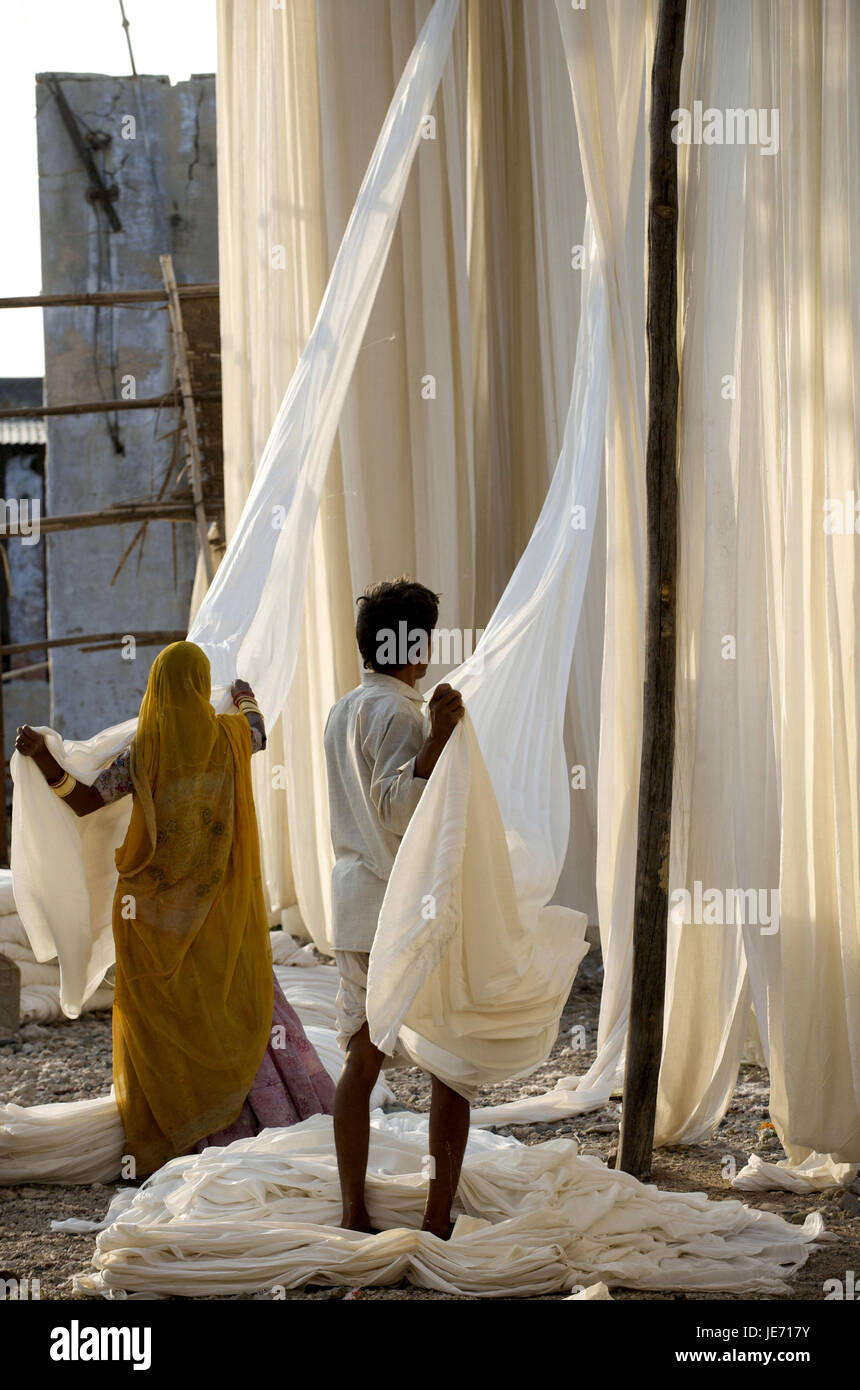 Indian textile workers hi-res stock photography and images - Alamy