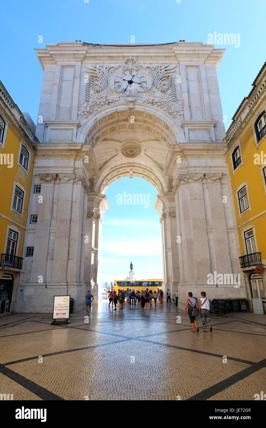 Praca do Comercio arch Lisbon Portugal plaza commerce Stock Photo - Alamy