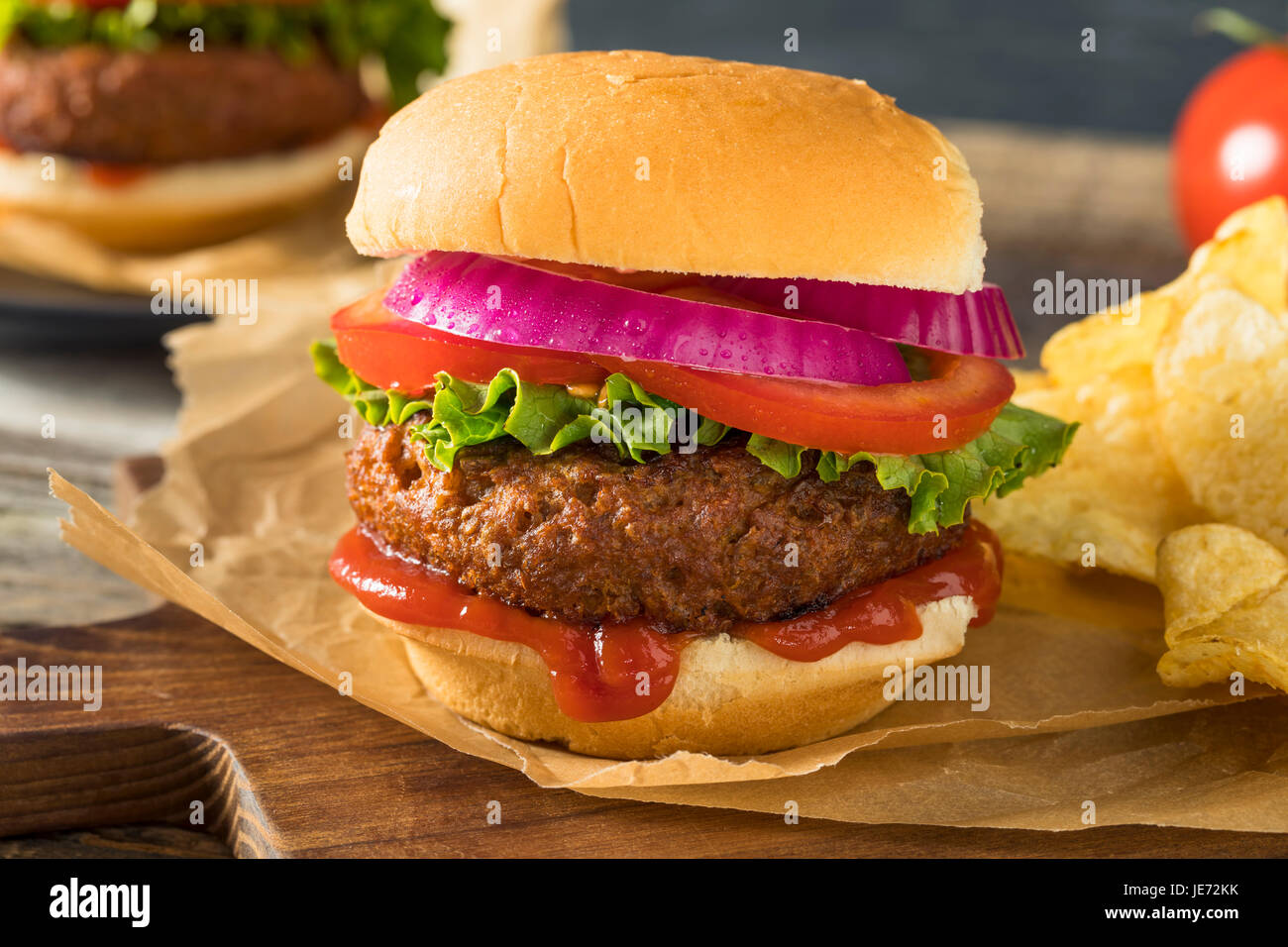 Hamburger with vegetarian meat hi-res stock photography and images - Alamy