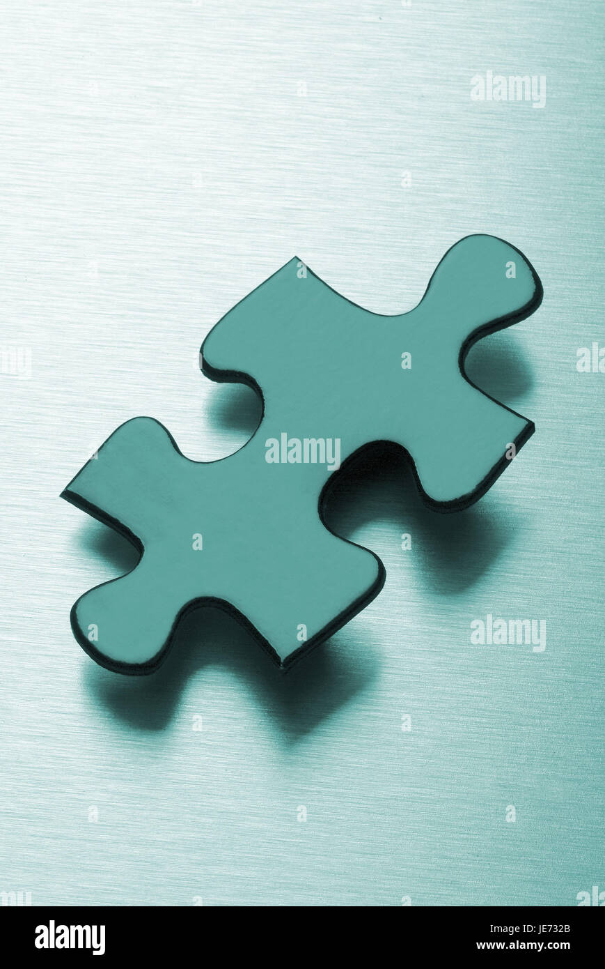 Jigsaw puzzle hi-res stock photography and images - Alamy