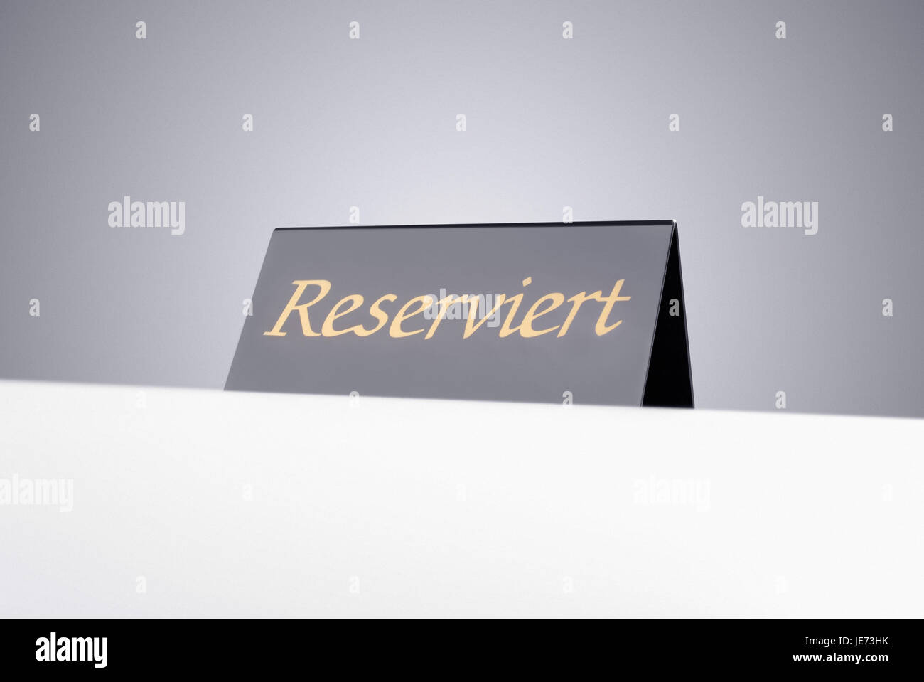 Reserved table signs hi-res stock photography and images - Alamy