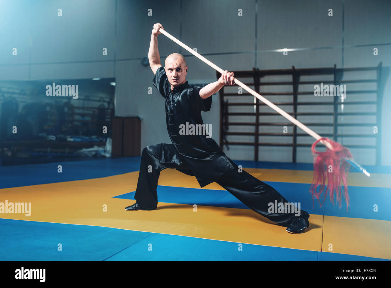 Kungfu master hi-res stock photography and images - Alamy