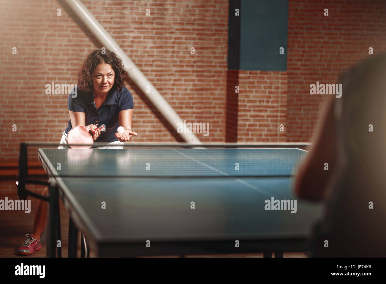 Female table tennis serve hi-res stock photography and images - Alamy