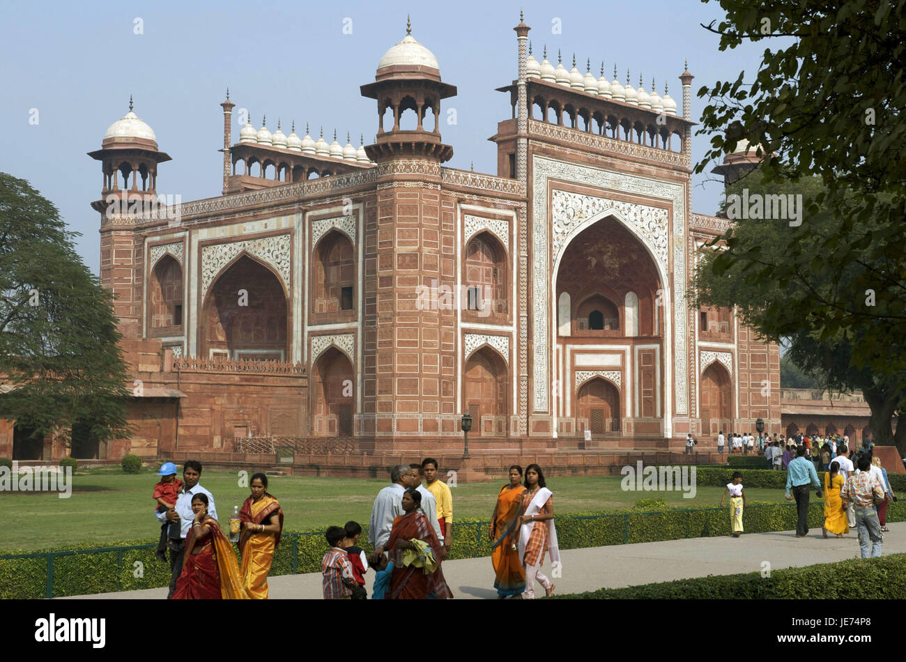 India, Uttar Pradesh, Agra, the Taj Mahal, person before the input ...