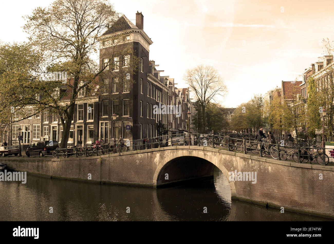 Amsterdam bridge hi-res stock photography and images - Alamy