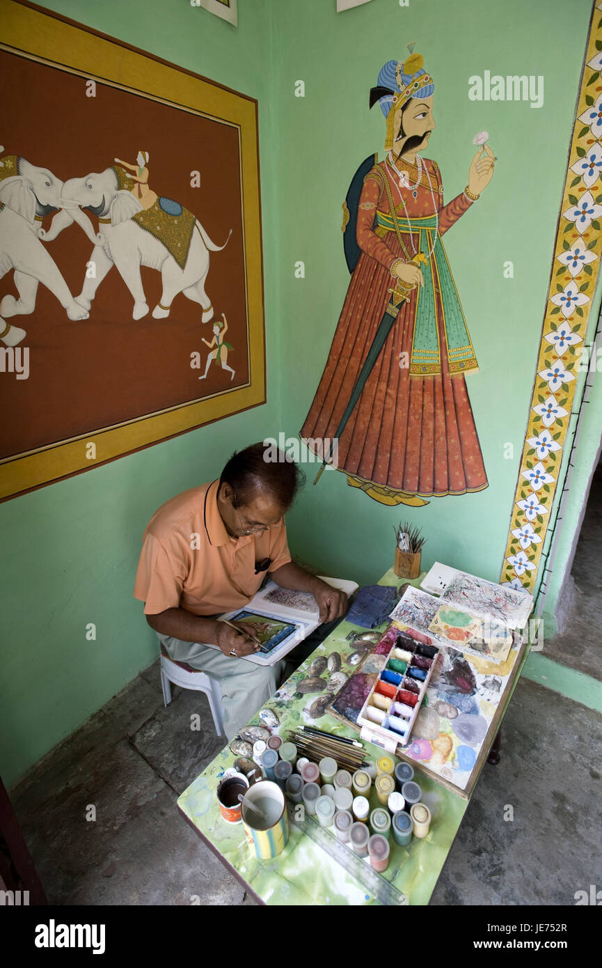 Miniaturist hi-res stock photography and images - Alamy