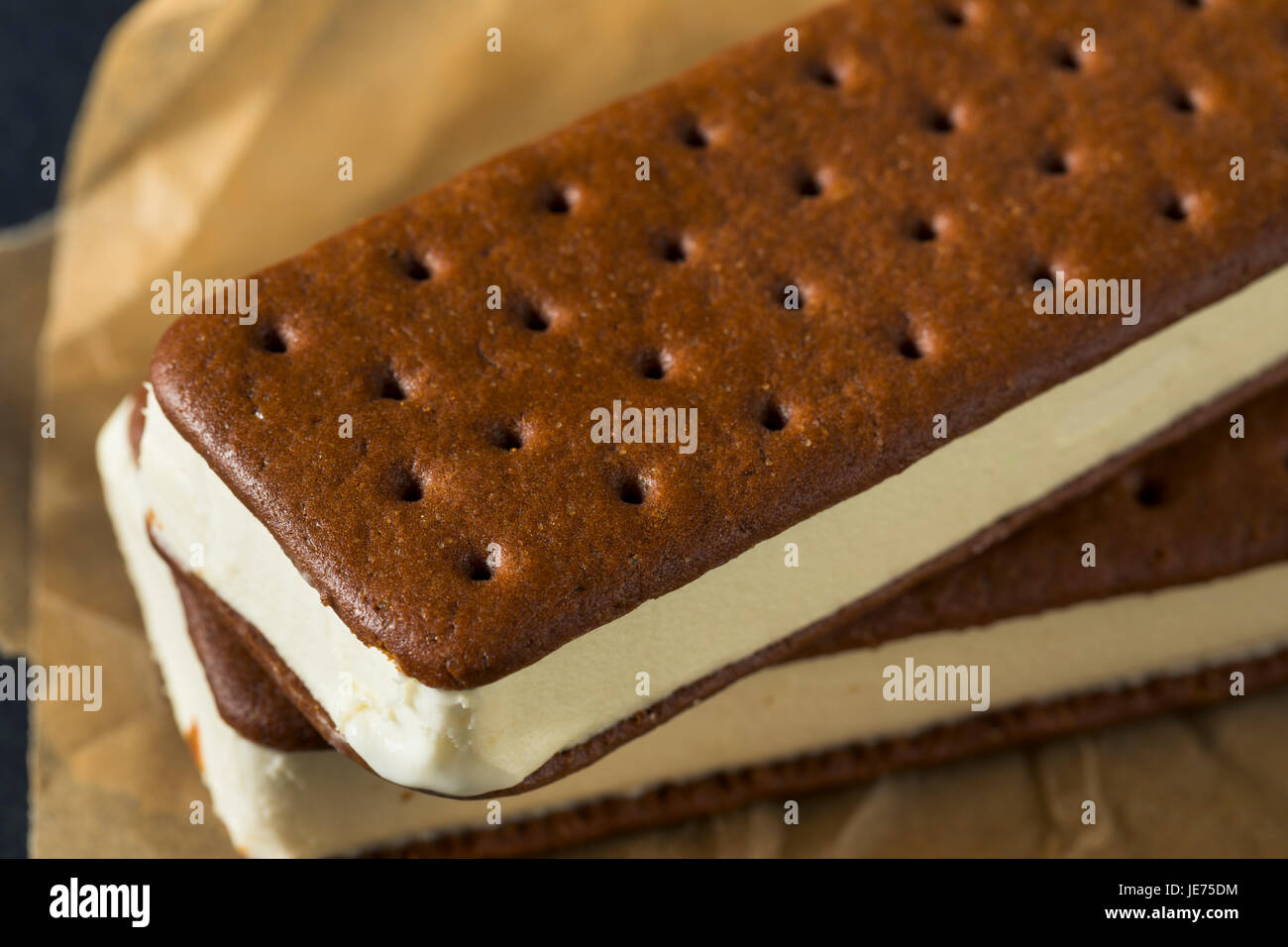 Sweet Chocolate and Vanilla Ice Cream Sandwich Dessert Stock Photo - Alamy