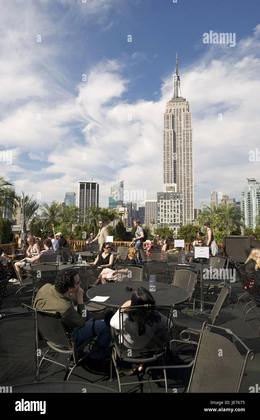 High building roof High Resolution Stock Photography and Images - Alamy