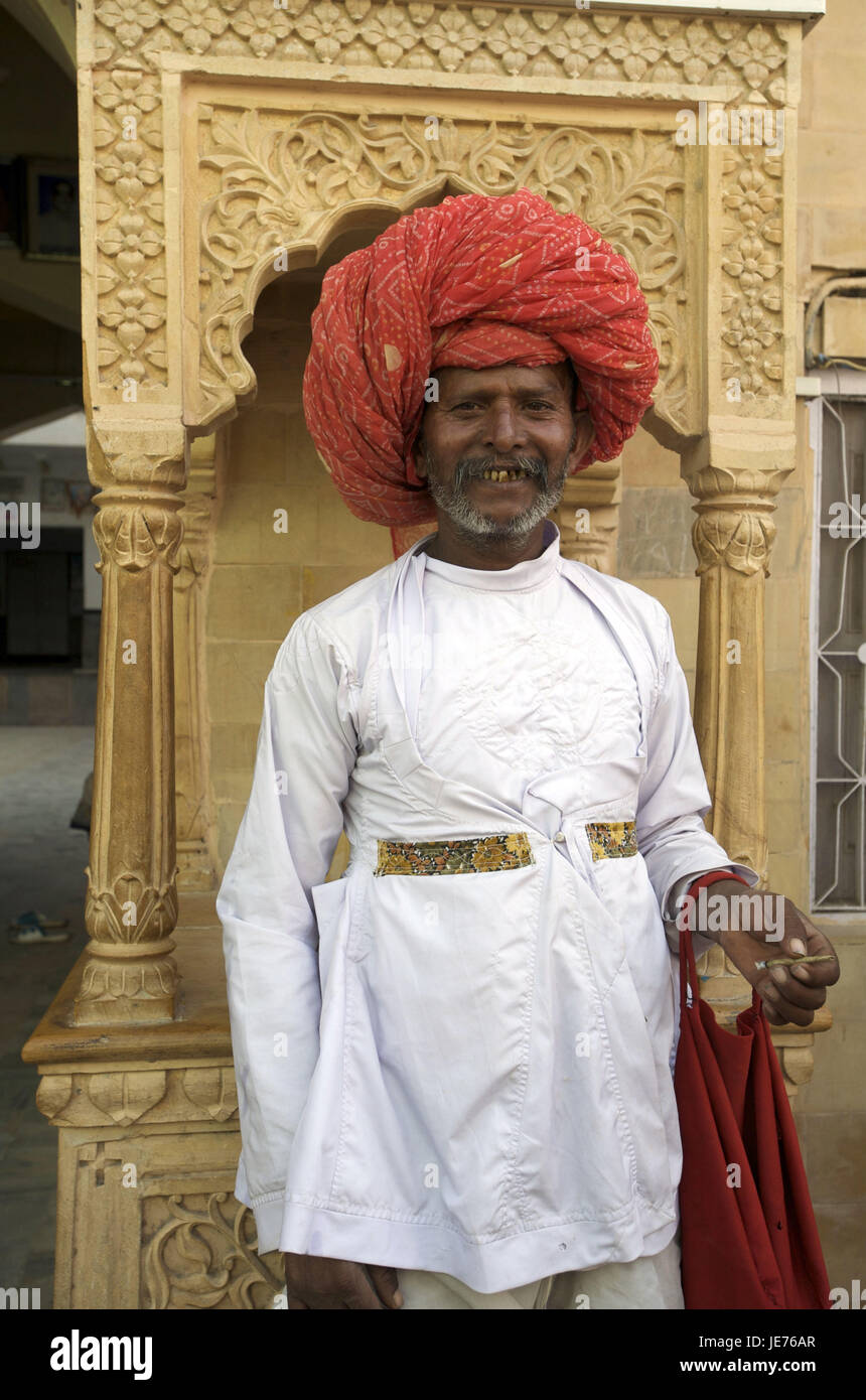 Rajasthan india turban headgear hi-res stock photography and images - Alamy