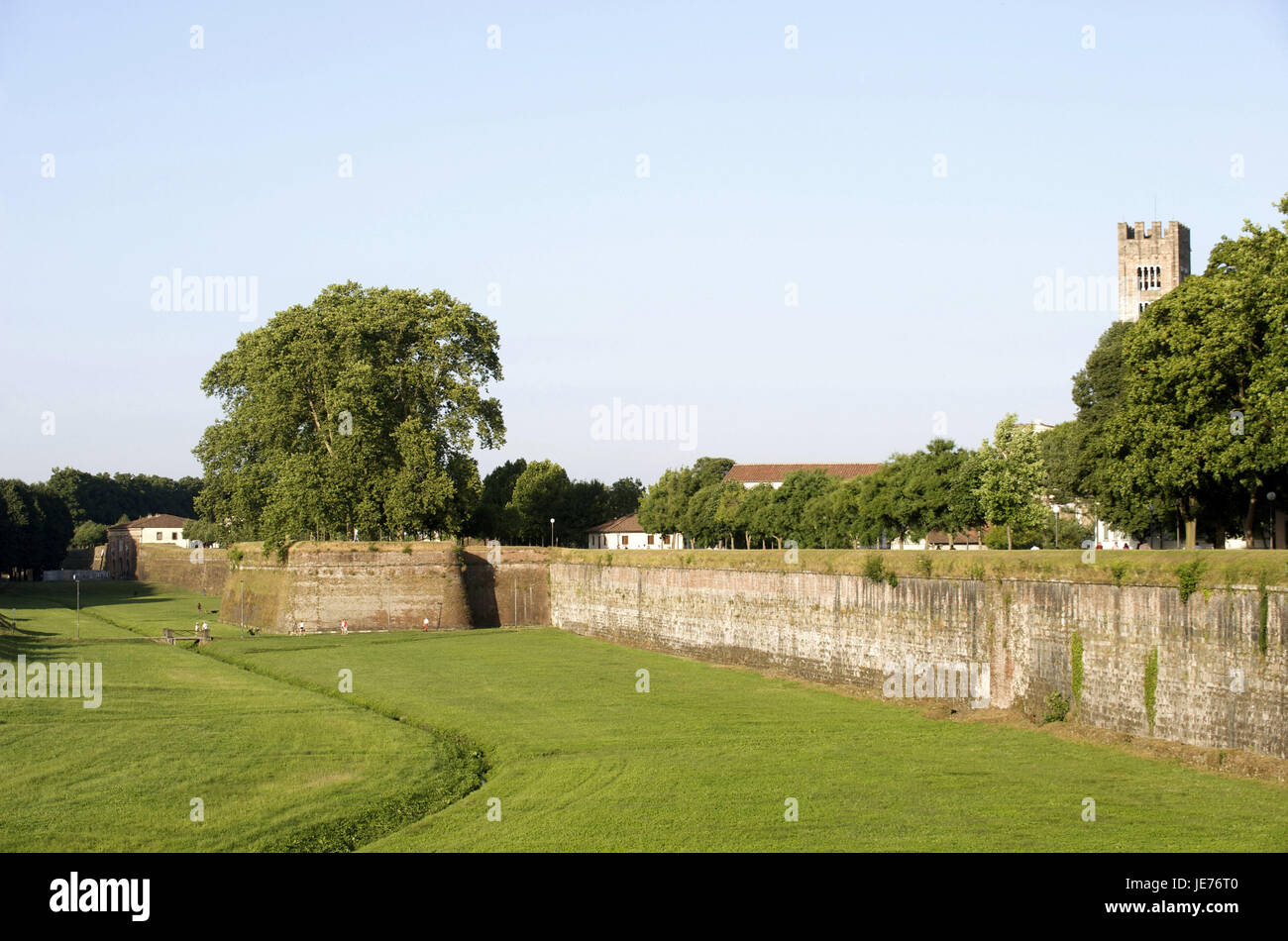 Lucca wall italy hi-res stock photography and images - Alamy