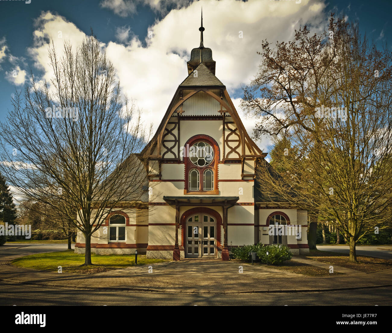 Germany, Hamburg, village Ohls, park cemetery, band, input, trees, bald ...
