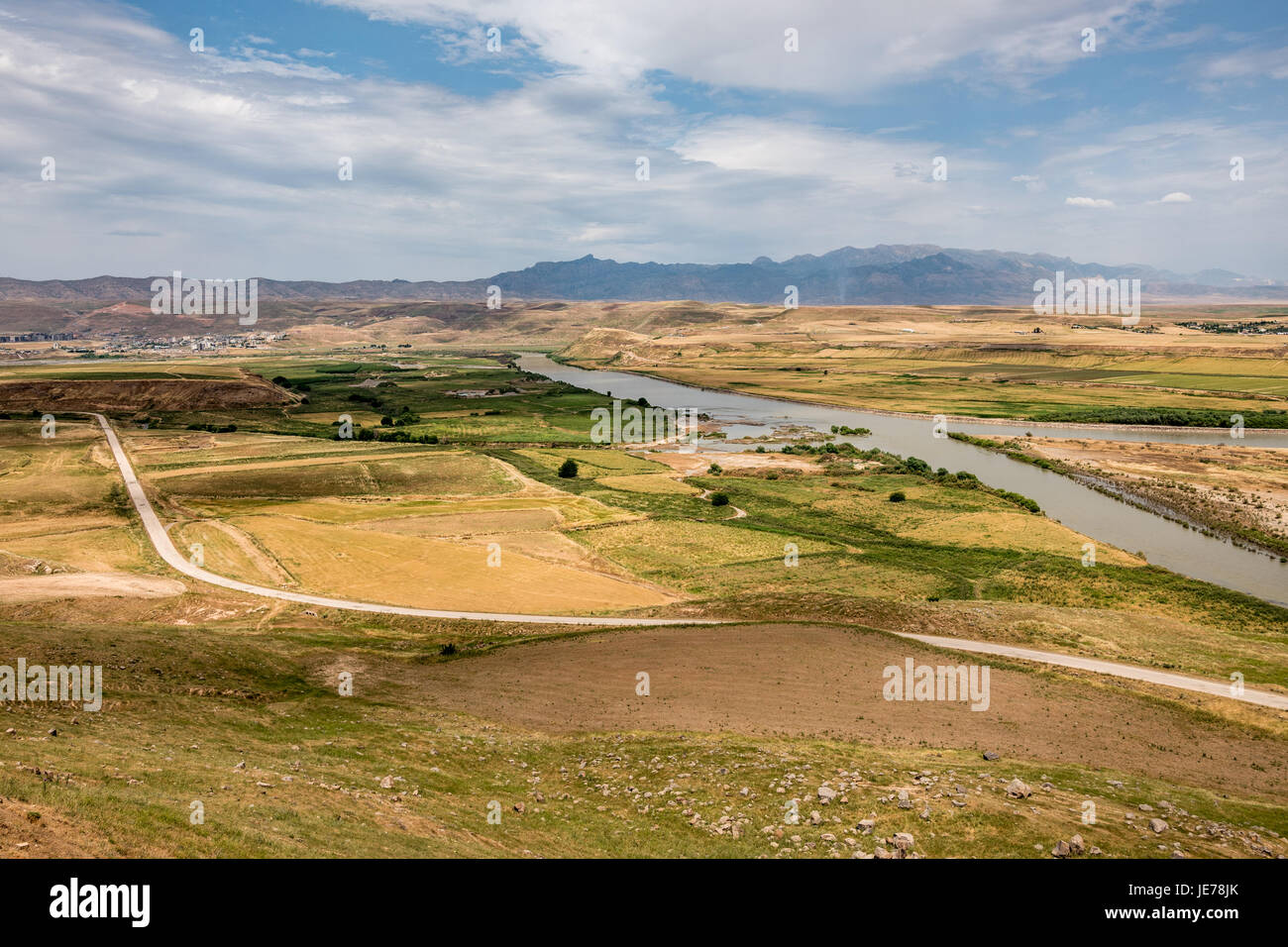 Tigris river hi-res stock photography and images - Alamy