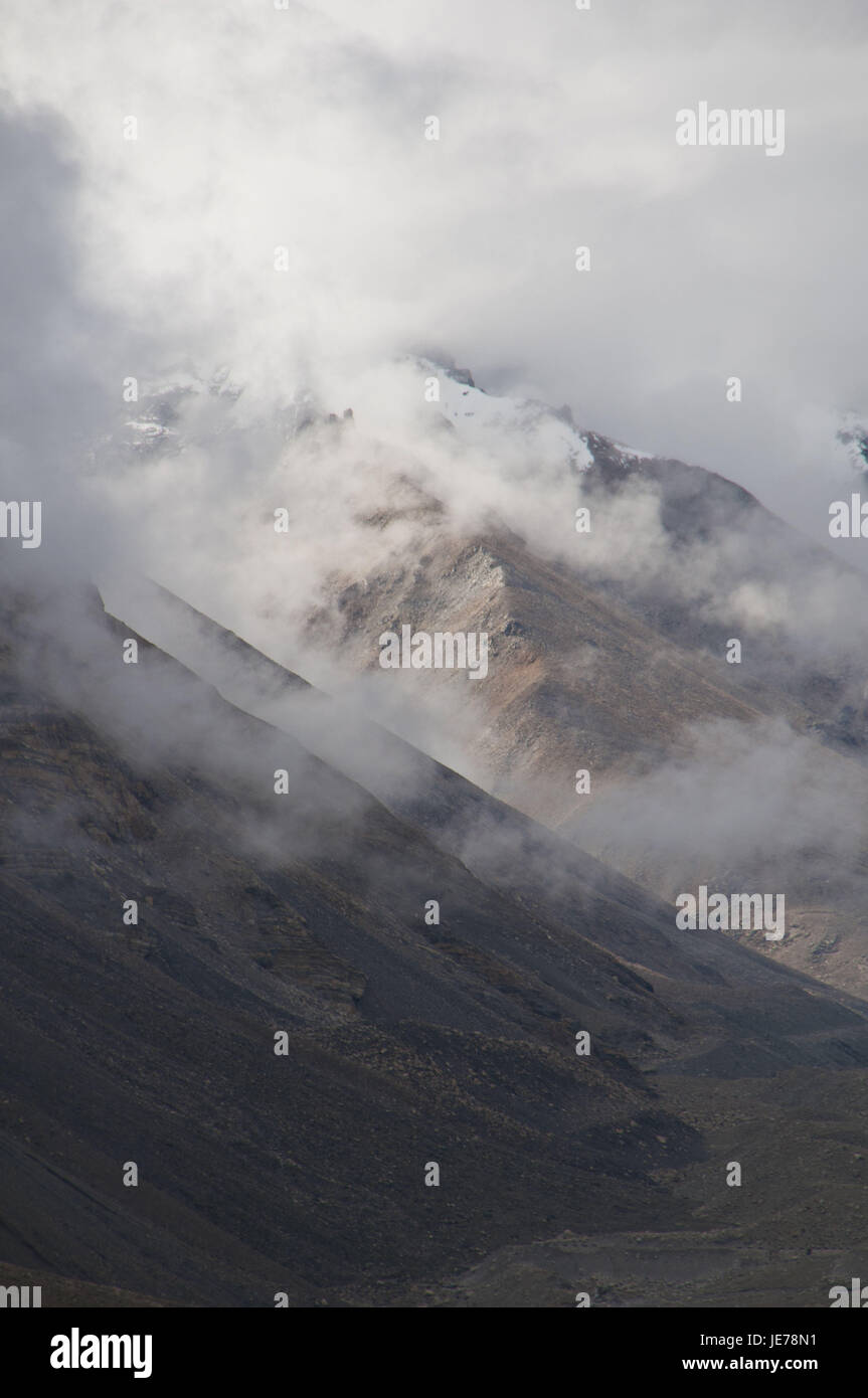 Mount Everest covers from clouds, Tibet, Asia Stock Photo - Alamy