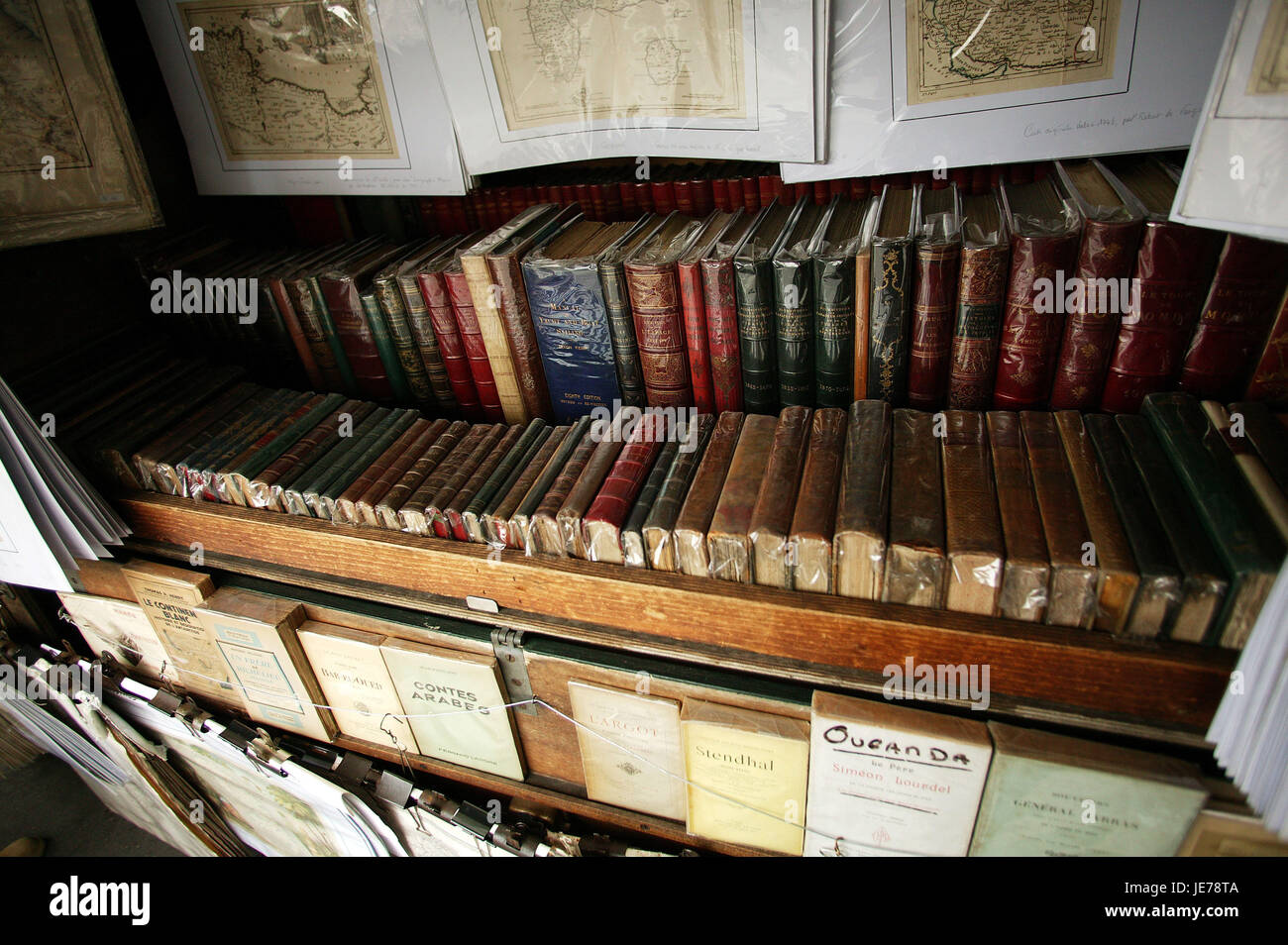 Bouquinist hi-res stock photography and images - Alamy
