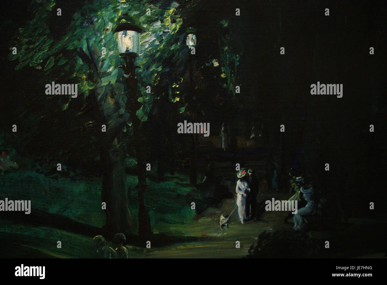 City pedestrians on summer night hi-res stock photography and images ...