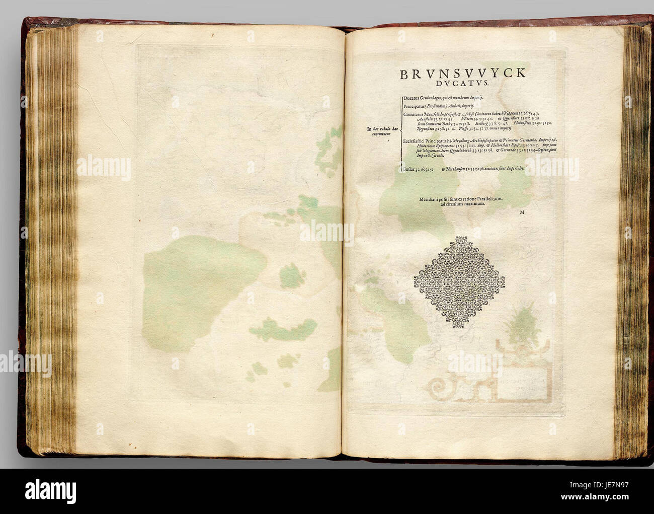 Cartographers tools hi-res stock photography and images - Alamy