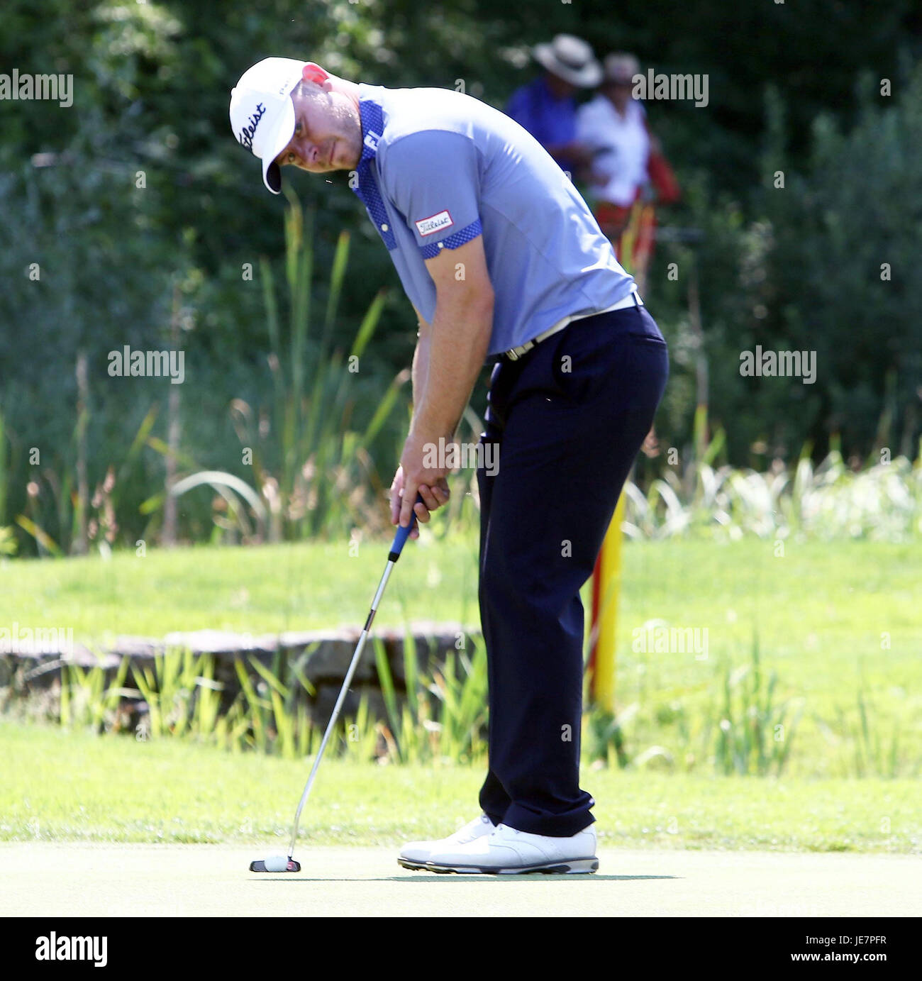 Scott henry golf hi-res stock photography and images - Alamy