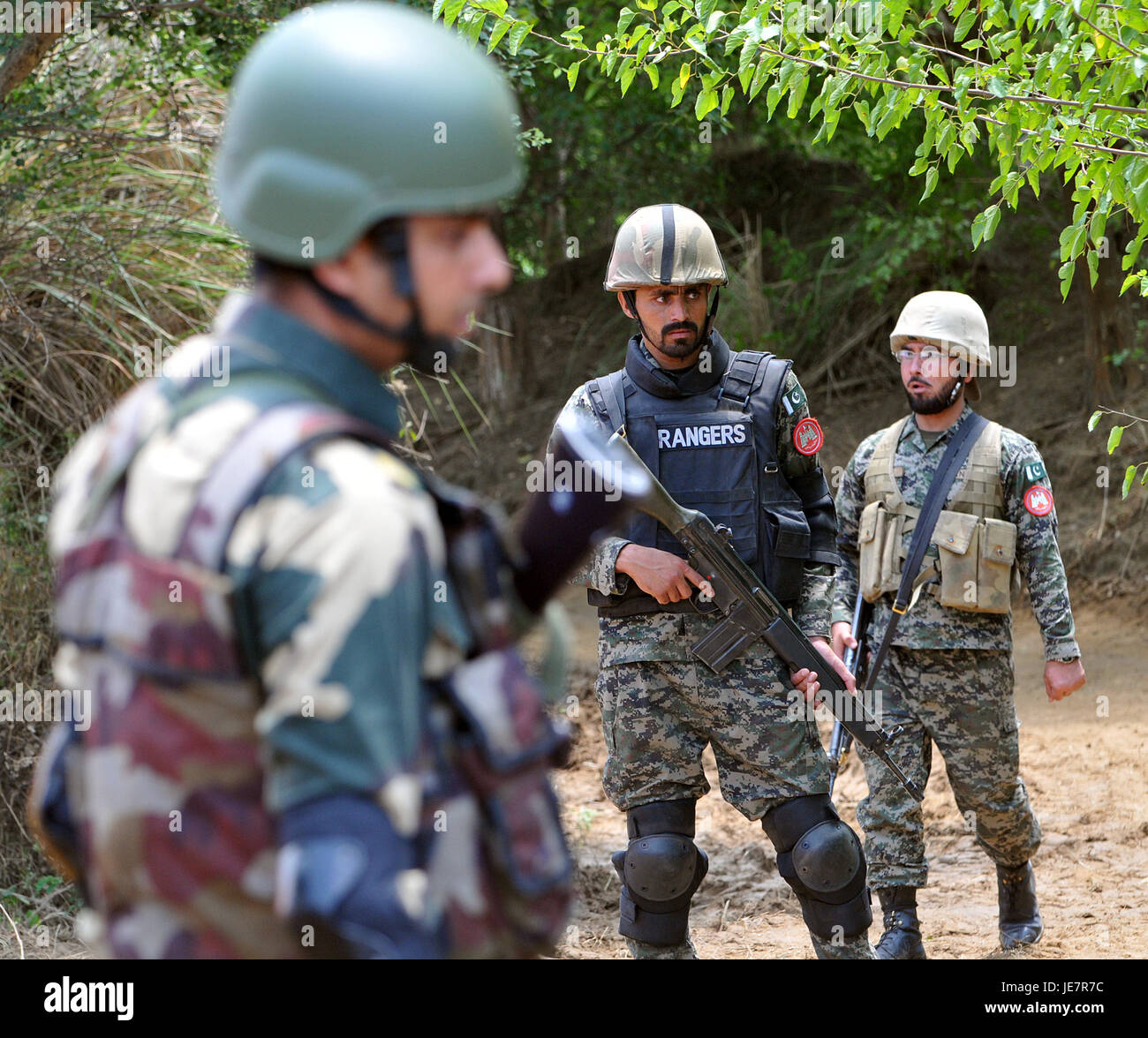Jammu, India. 22nd Jun, 2017. India Border Security Force soldier, back ...