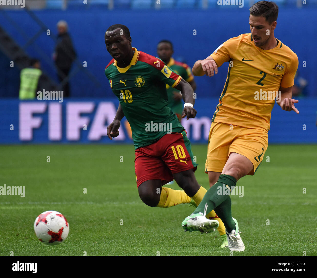 Cameroon team group left to right hi-res stock photography and images ...