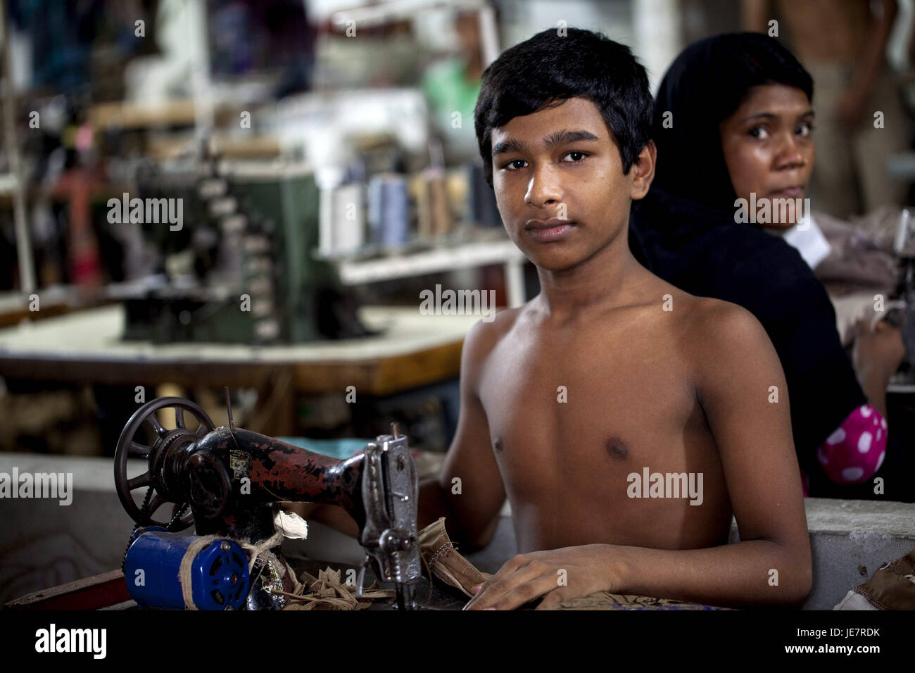 Bangladesh child labor garments hi-res stock photography and images - Alamy