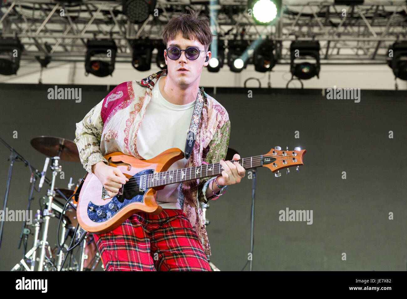 Manchester, Tennessee, USA. 8th June, 2017. JAKE LUPPEN of Hippo Campus ...