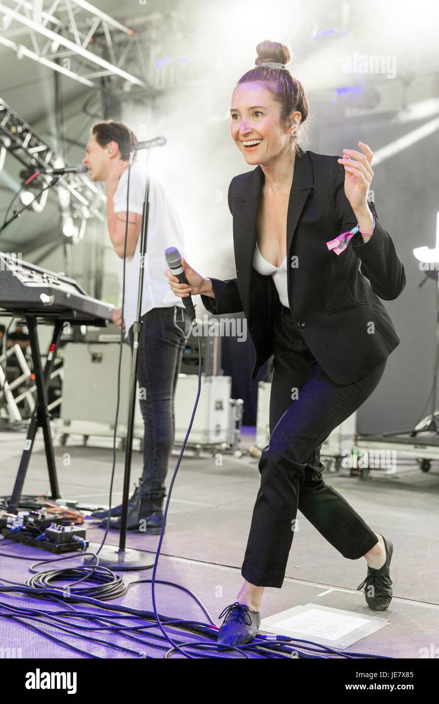 Peter dreimanis and leah fay of july talk hi-res stock photography and ...