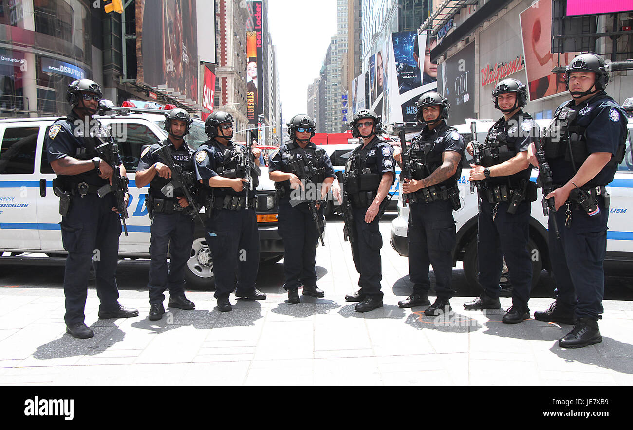 NEW YORK, NY June 22, 2017 NYPD Counter-terrorism Unit in Times Square ...