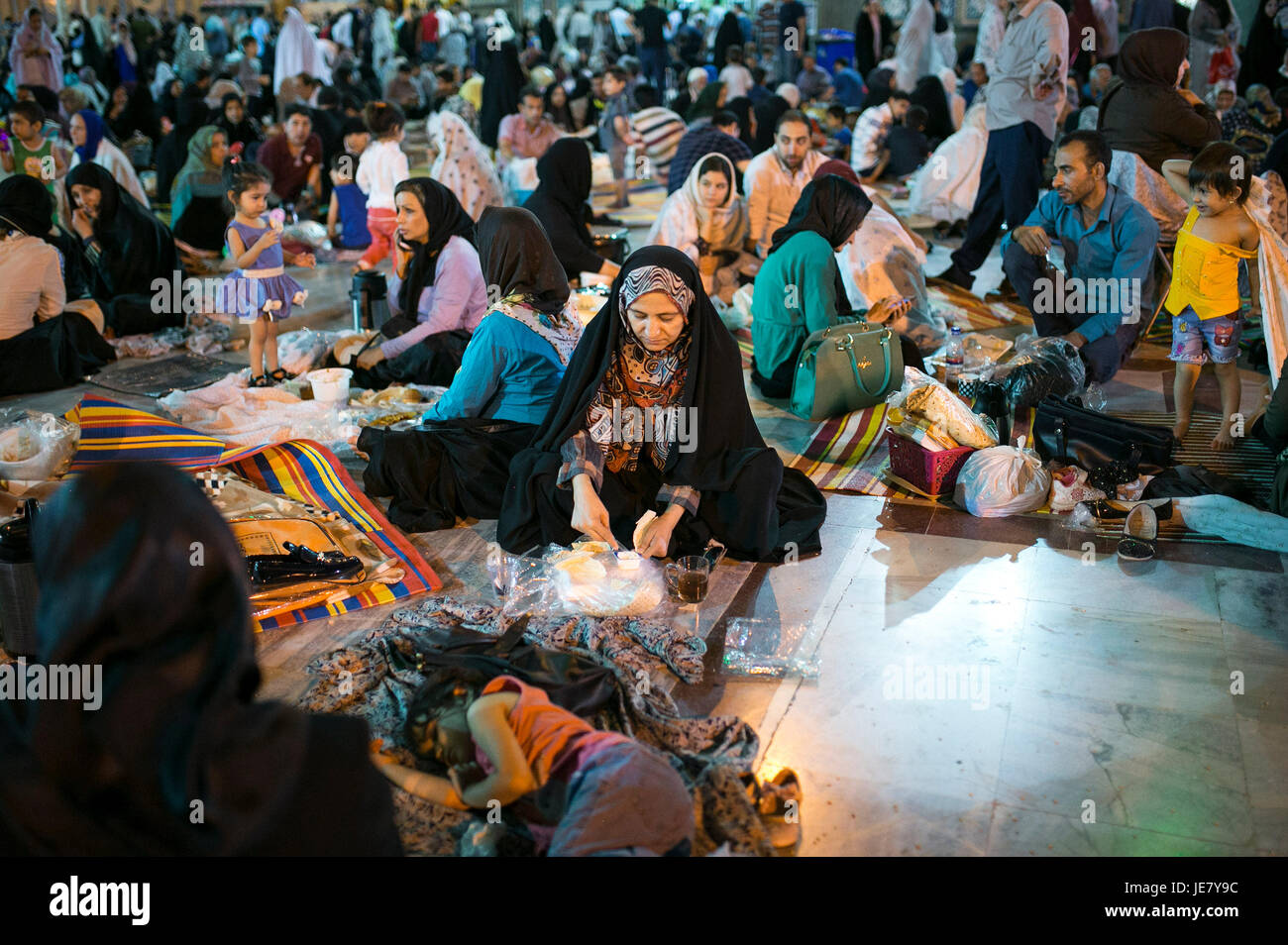 Tehran, Iran. 22nd June, 2017. Iranian muslims break their fast during ...