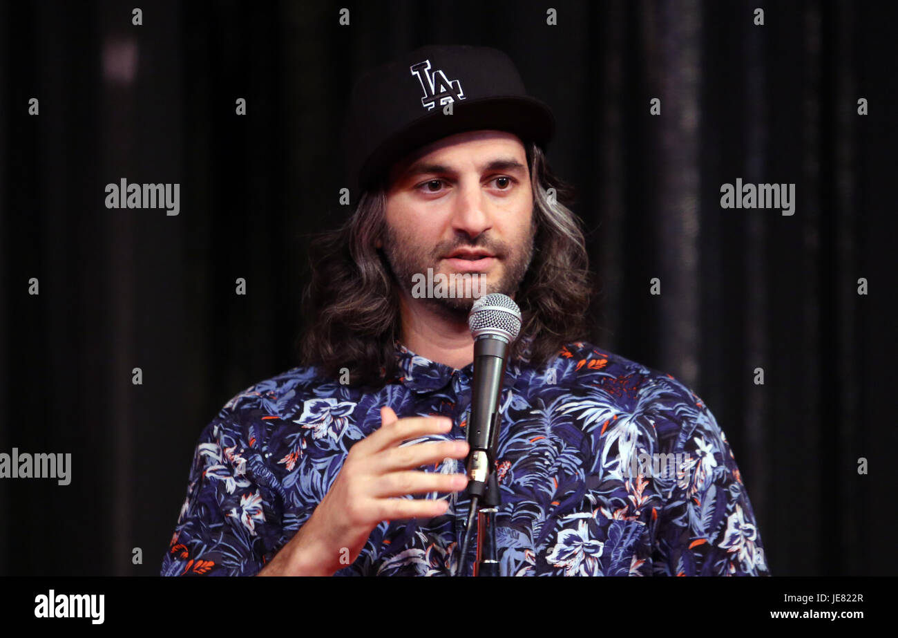 Amir kamyab hi-res stock photography and images - Alamy