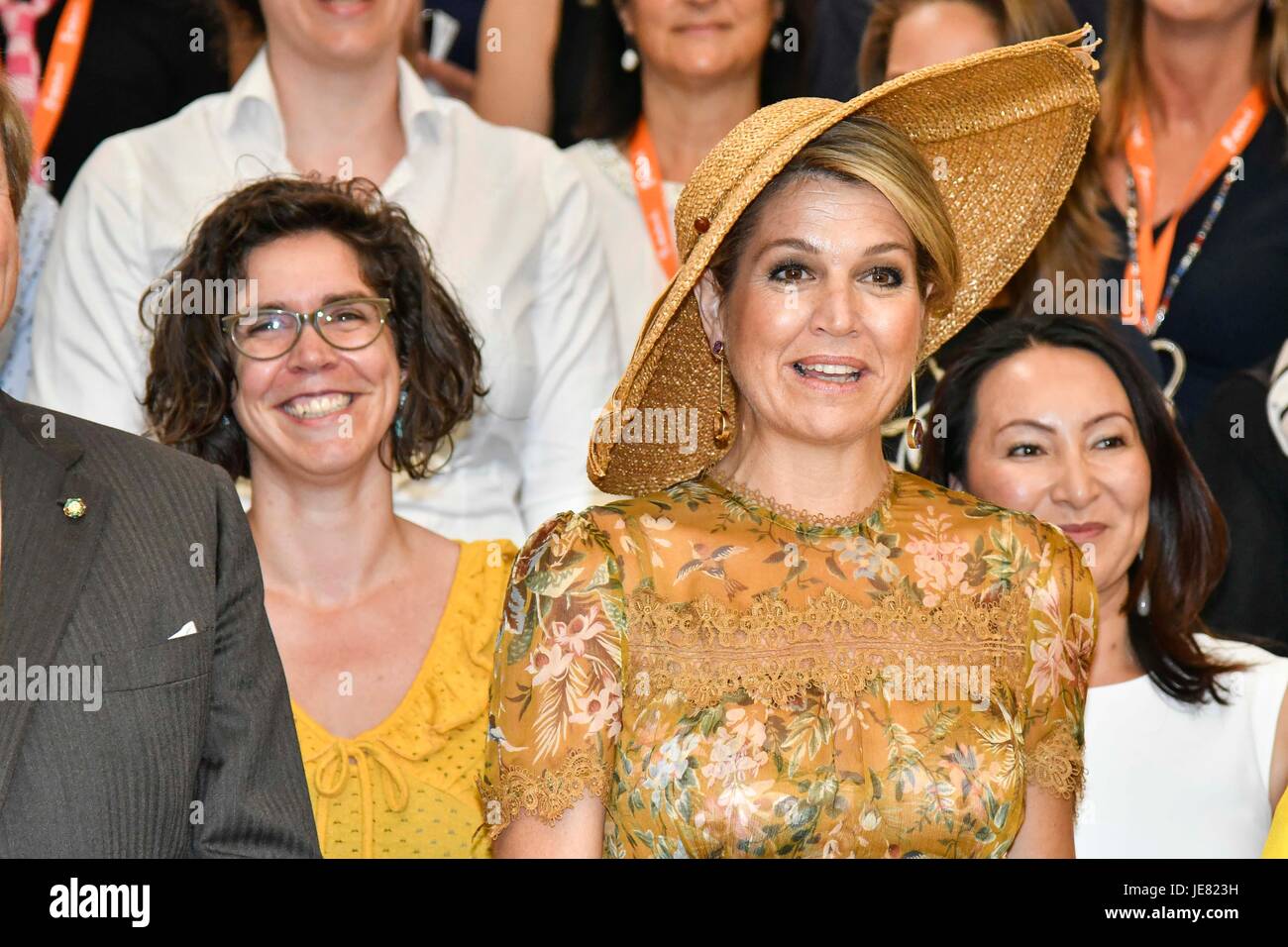 Máxima zorreguieta cerruti hi-res stock photography and images - Alamy