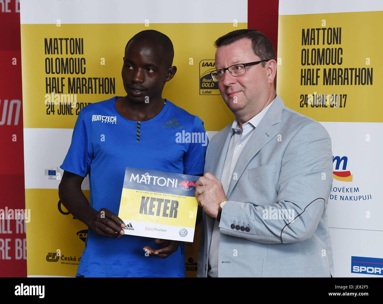 Keter hi-res stock photography and images - Alamy